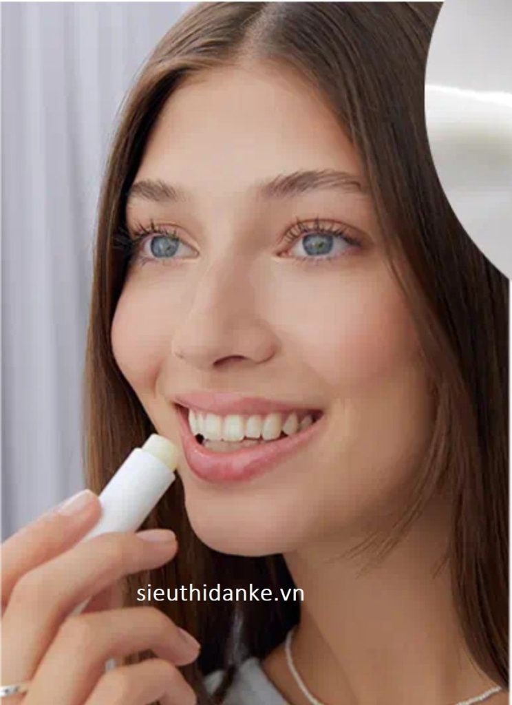 Son Labello Hyaluron